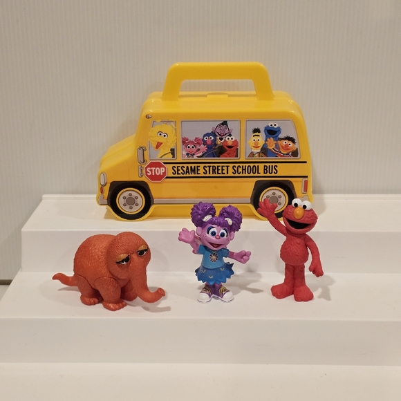Sesame Street | Toys | Seaworld Sesame Street Place Fill A Bus Carrying ...